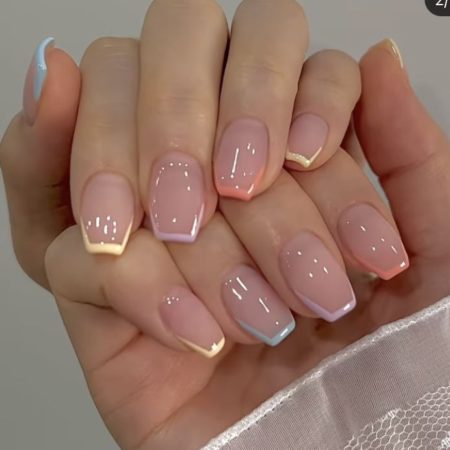 Spring Neutral Nails: Chic Minimalism for Your Fingertips