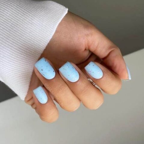 Top 18 Blue Short Summer Nail Designs for a Radiant Look